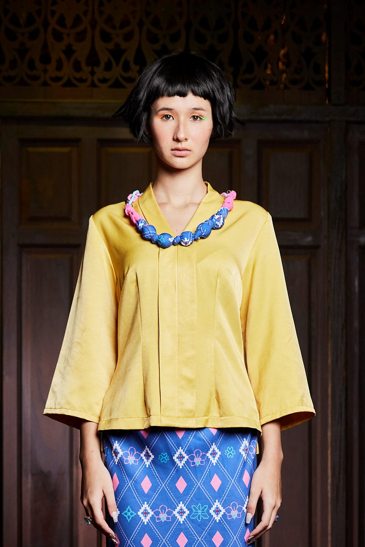 Mell by Melinda Looi